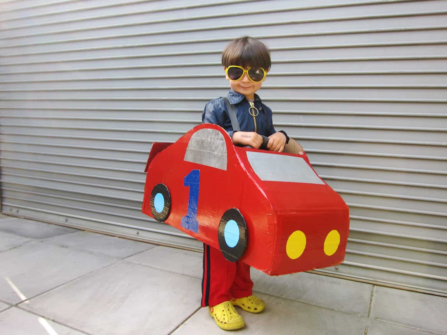 Crafting a Cardboard Box Car: DIY Guide + 10 Amazing Ideas - Mothers ...