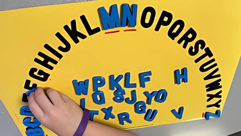 Alphabet Arc: A Fun Learning Tool for Kids' Reading - Mothers Always Right